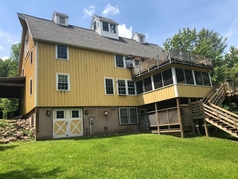 Yellow Barn Estate - Ithaca, NY