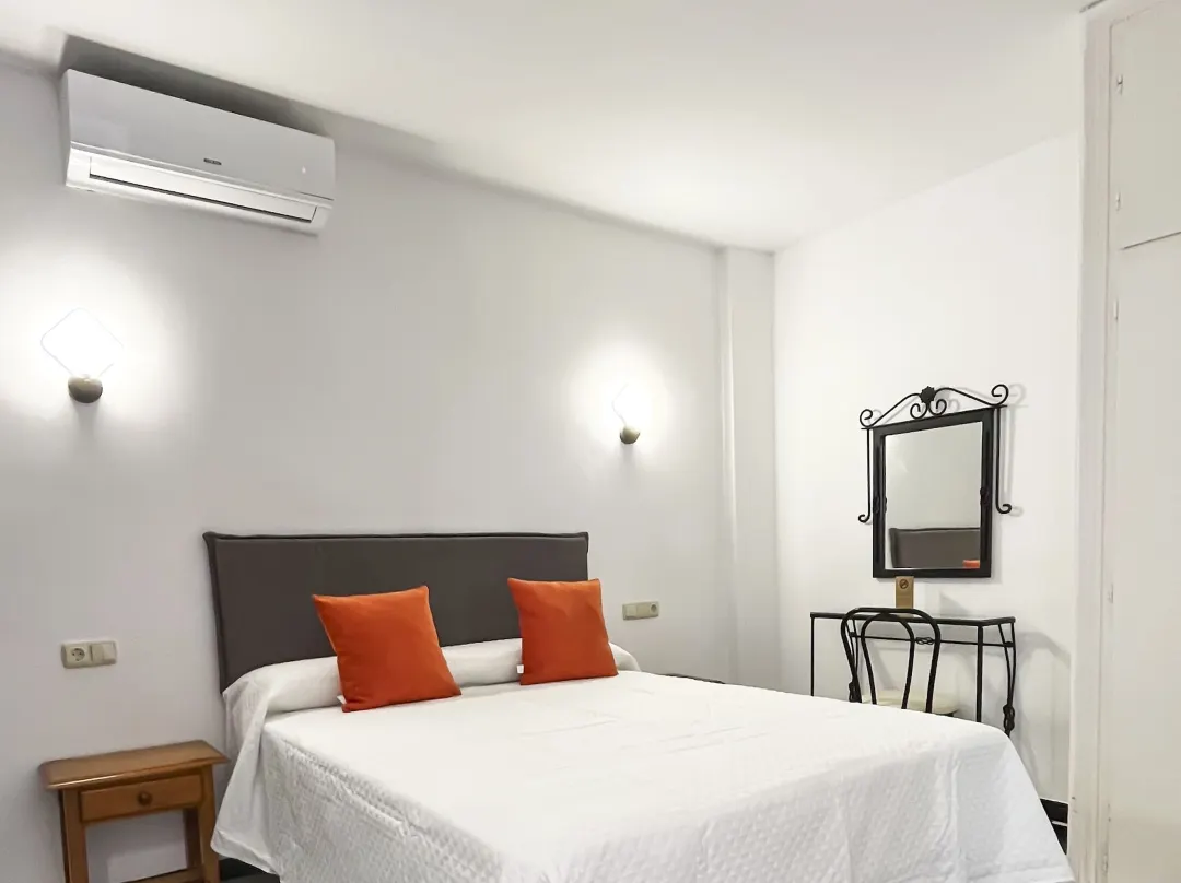 Micaela Charming Hostal - Torremolinos