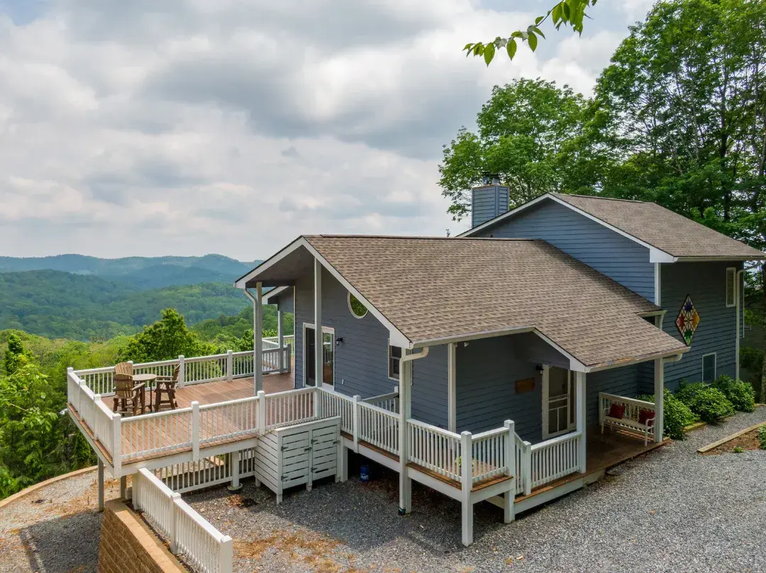 Stunning Views And Relaxing Hot Tub - Serene Mountain Haven - Blowing Rock, NC