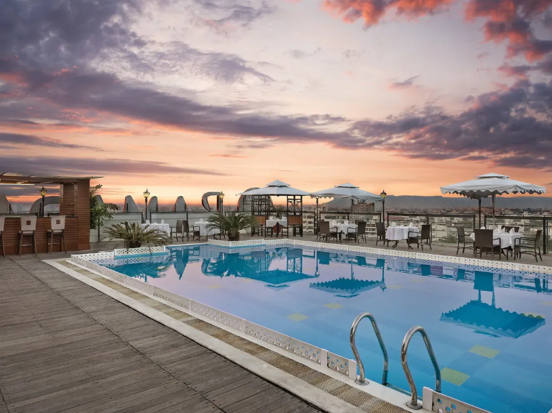 Ramada By Wyndham Jaipur - Jaipur