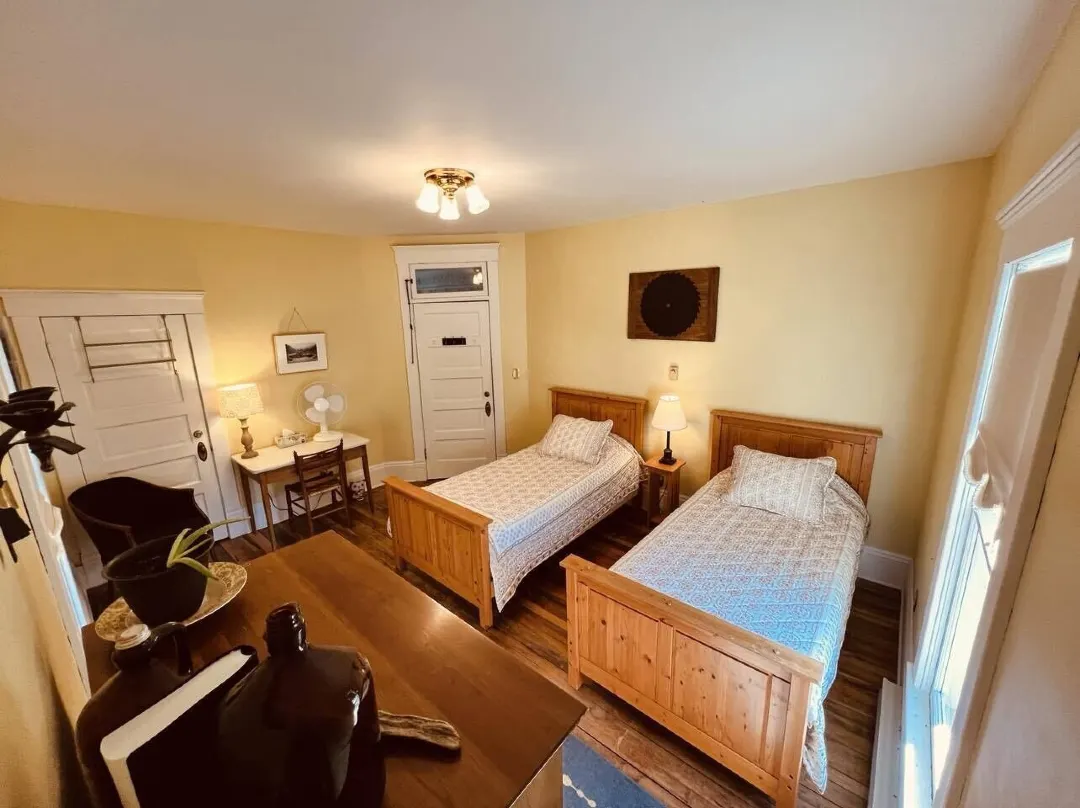 Laurel River Club Bed & Breakfast Or Lrcbnb - Davis, WV