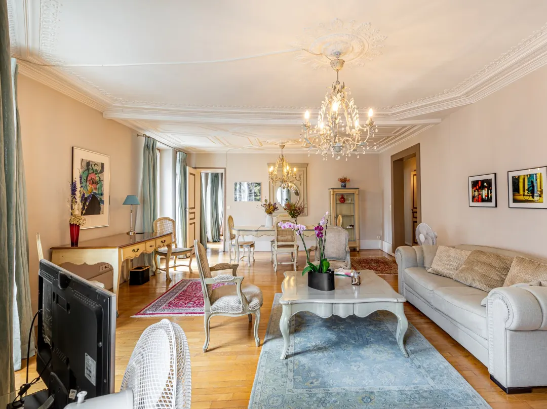 Guestready - Séjour Vintage Dans Le 8e Arr. - Paris