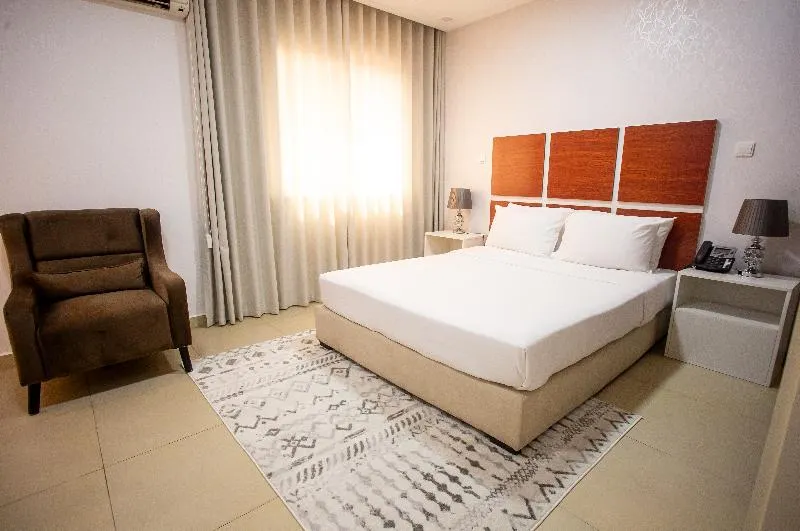 Doritis Guest House Maculusso - Luanda