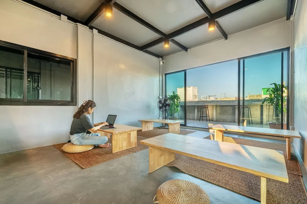 Ti Thong Hostel - Bangkok