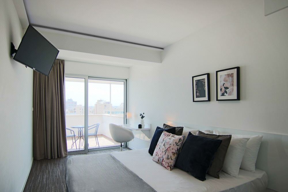 Phaedrus Living: Luxury Suite Nicosia 508 - Nicosia