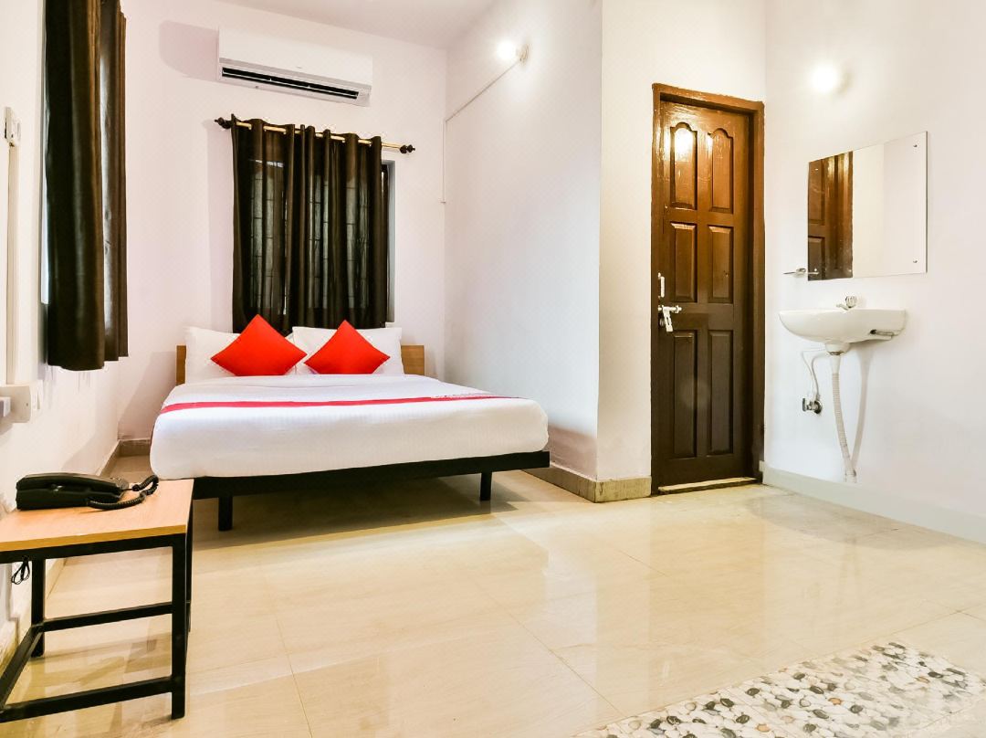 Oyo Flagship 76387 Ag Colony - Patna
