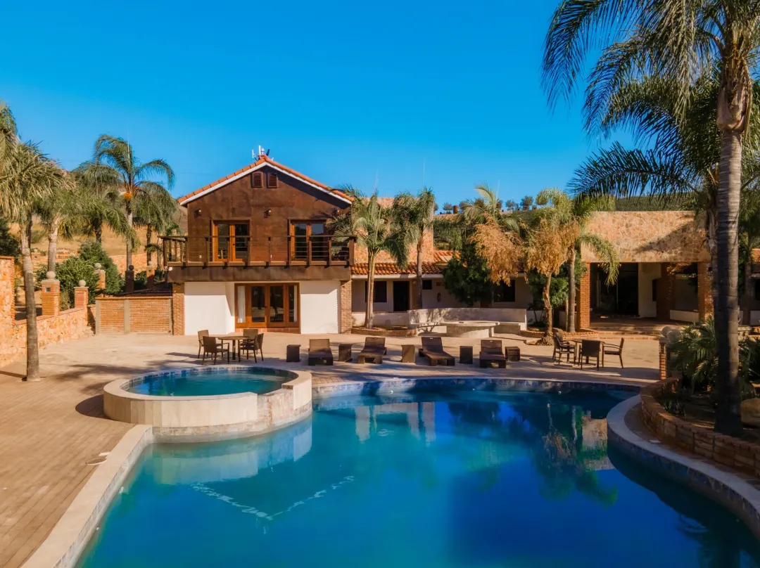 Surya Hotel - Bassa California