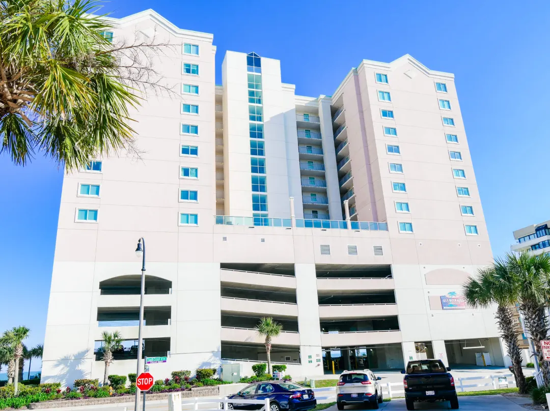 Oceanfront Luxury And Resort-style Amenities - Stunning Coastal Haven - North Myrtle Beach, SC