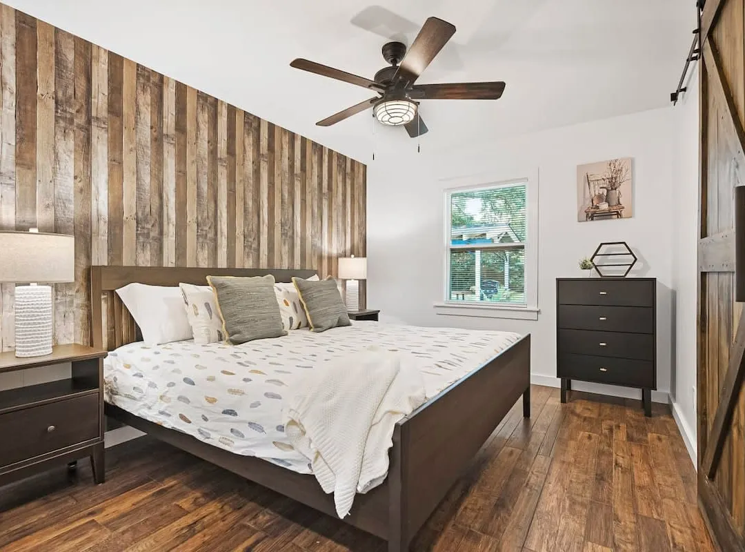 Shaded Yard, Outdoor Dining And Propane Bbq - Stunning Retreat - St. Augustine, FL