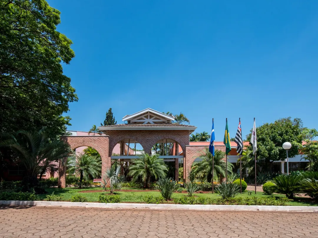 Hotel Carlton Suítes Limeira - Araras