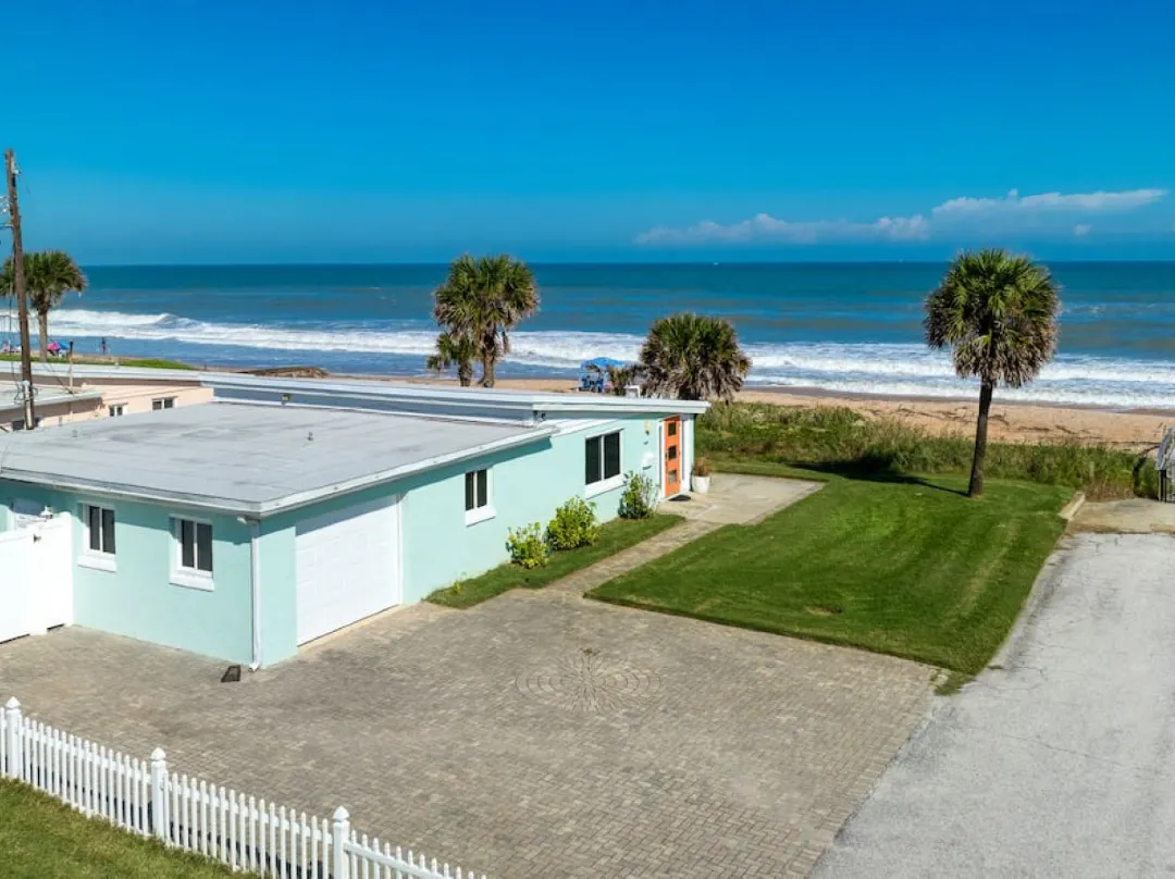 Panoramic Beach Views And Stylish Decor - Stunning Coastal Escape - Flagler Beach