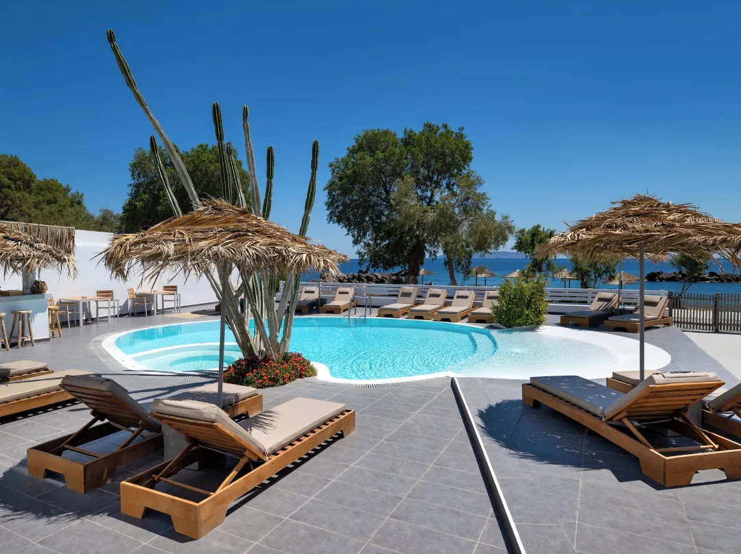 Nissia Beach Apartments & Suites - Santorini