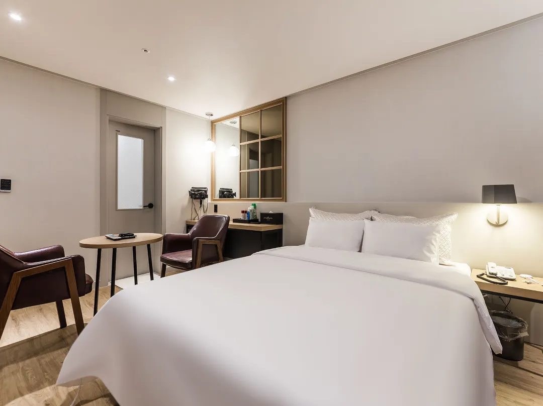 Songtan Awesome Hotel - Pyeongtaek