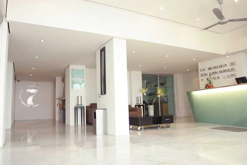 Hoteles Seven Crown - La Paz