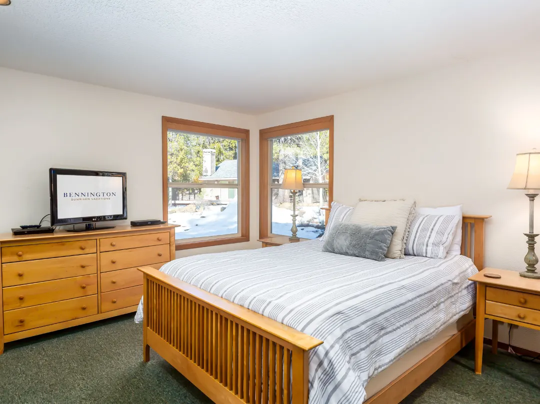 Private Hot Tub, Outdoor Grill And Fun Activities - Charming Mountain Haven - Sunriver, OR