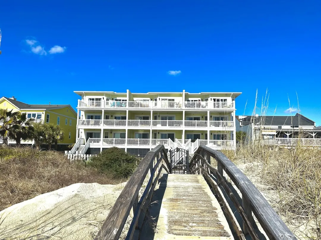 Oceanfront Deck And Pool Access - Stunning Coastal Escape - Mount Pleasant, SC
