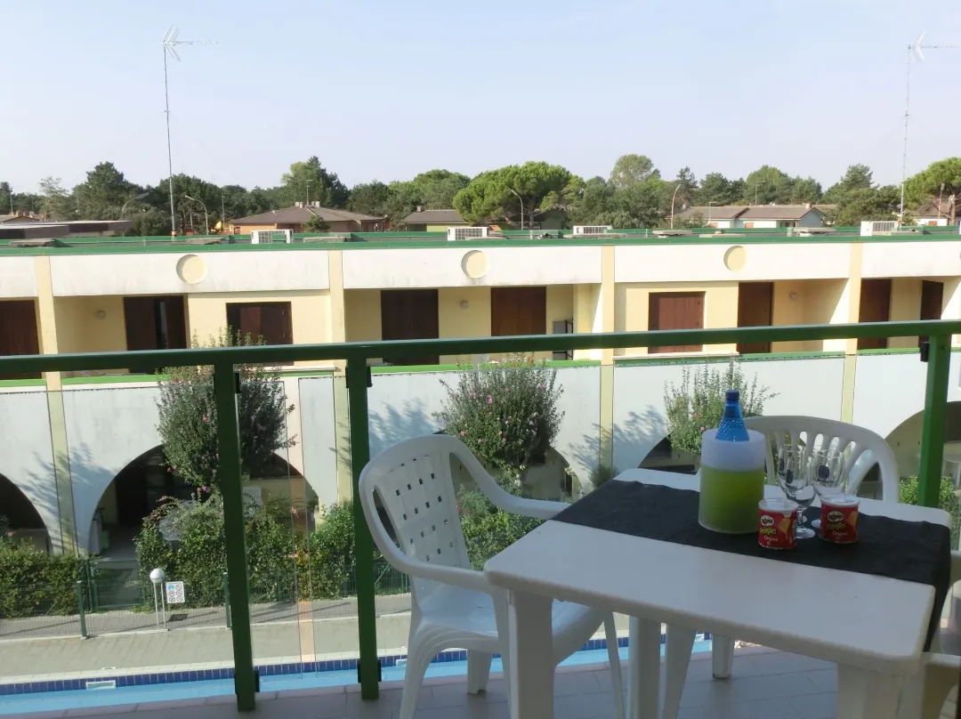 Tranquillità A Bordo Piscina Per Famiglie - Bibione
