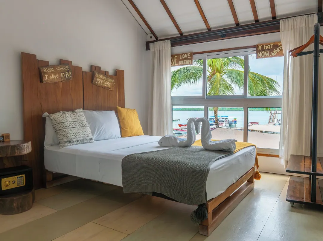 The Yak Lake House - Hostal - Bacalar