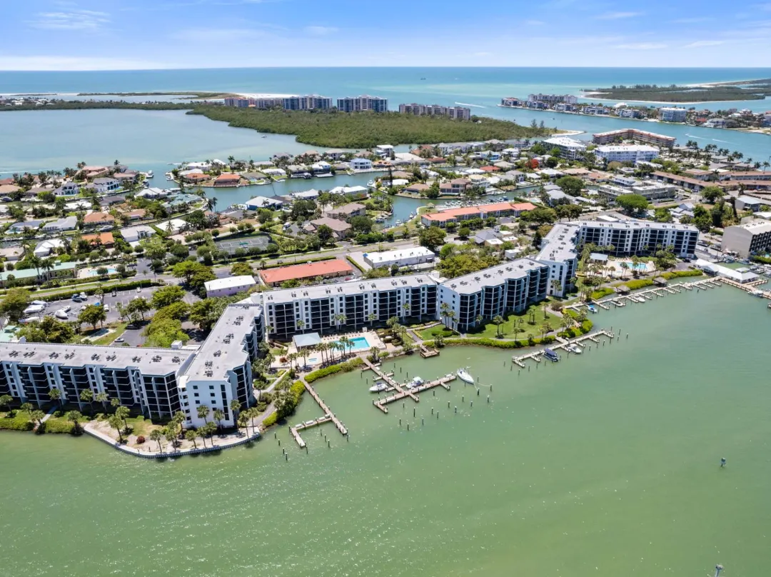 Stunning Waterfront Views And Chic Decor - Elegant Riverside Retreat - Marco Island, FL
