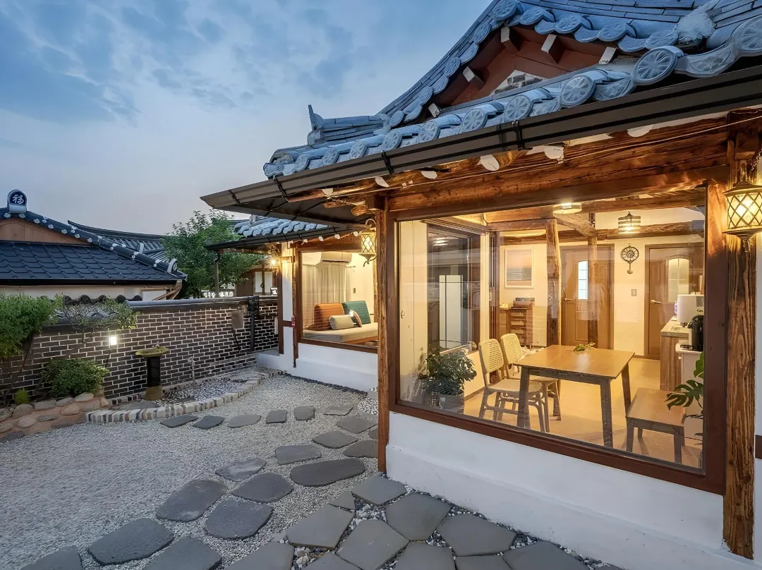 Jeonju Gamseung Hanok Haru - Jeonju-si