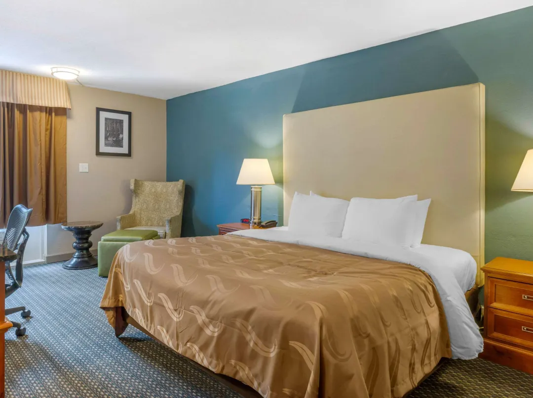 Quality Inn & Suites Apex-holly Springs - Cary, NC