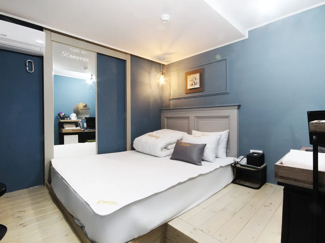 R Motel - Busan