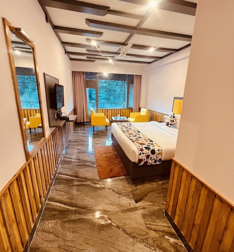 Hotel Apple Flower - Manali