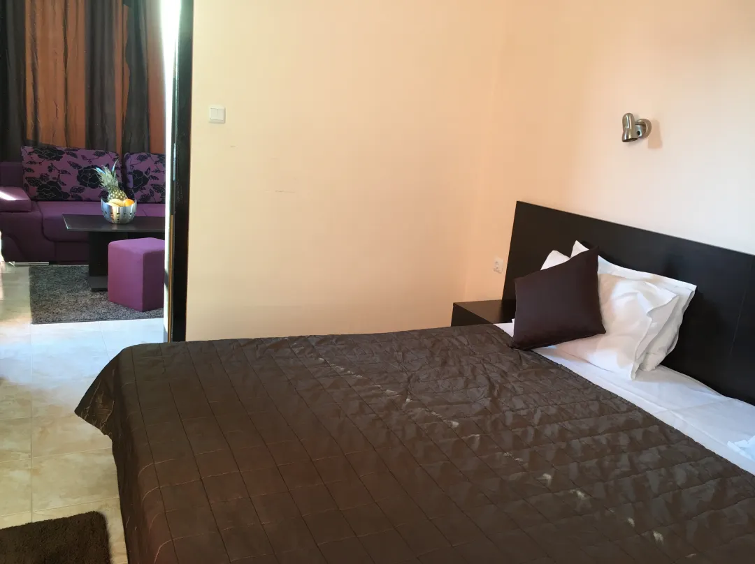 Salt Lake Aparthotel - Pomorie