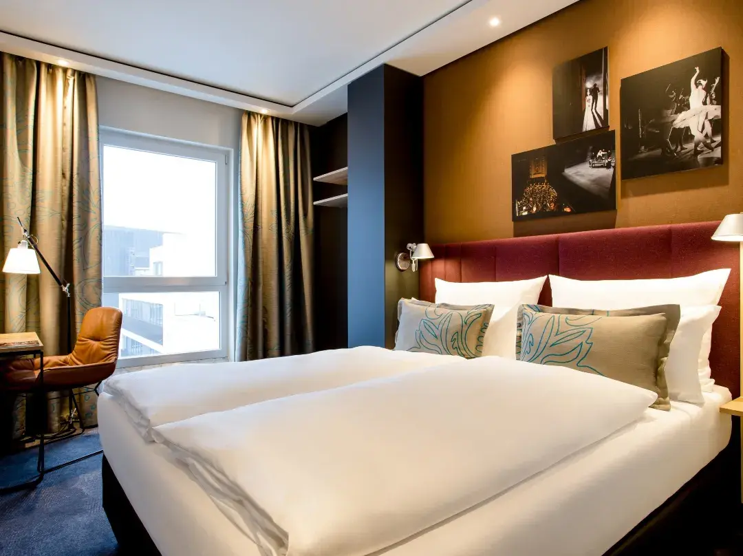 Motel One Stuttgart-mitte - 슈바르츠발트
