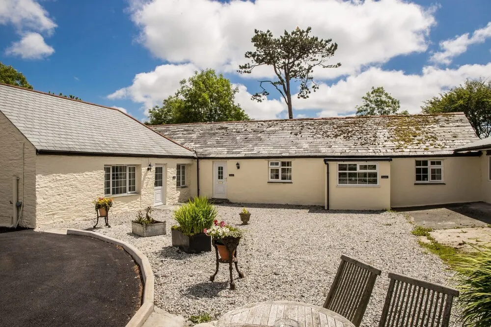 Pendragon Country Cottages - Cornwall