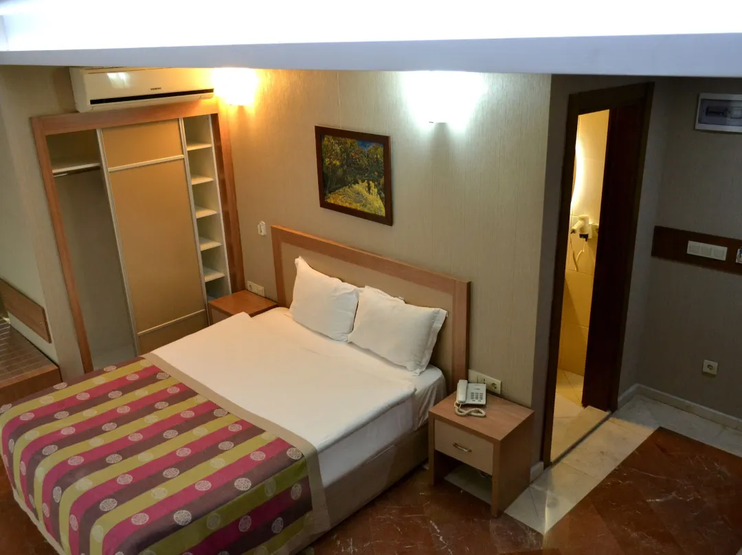 Engin Otel - Buca