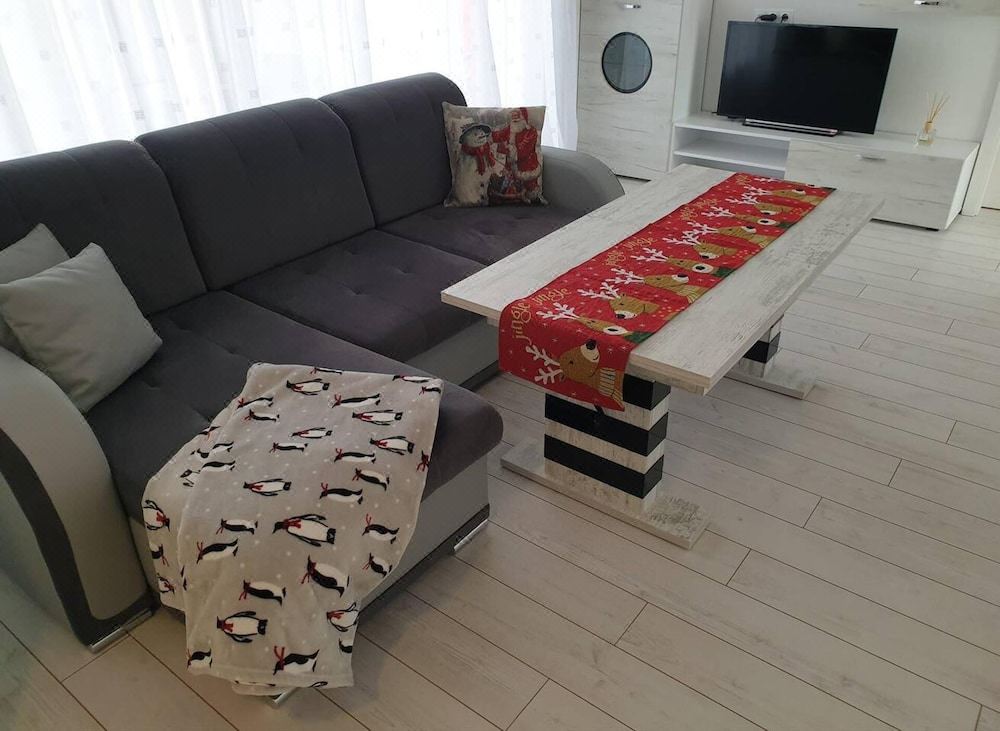 Cosy Charming 2-bed Apartment In Blagoevgrad - Bulgaristan