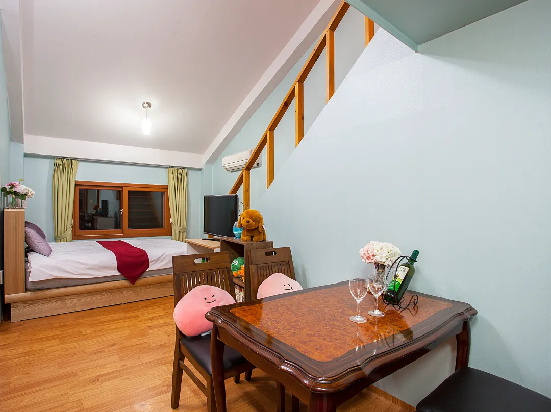 Hongcheon River View Sonamu Pension - Chuncheon-si