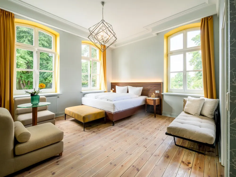 Stuckhotel Fettehenne - Duisburg