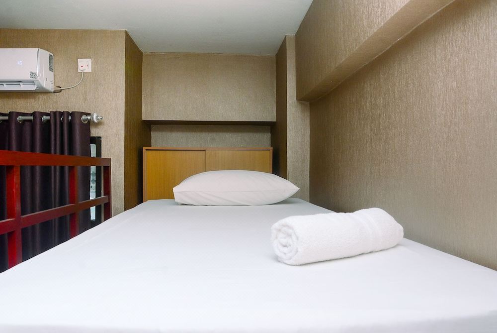 Simply And Cozy Studio At Dave Apartment - Depok