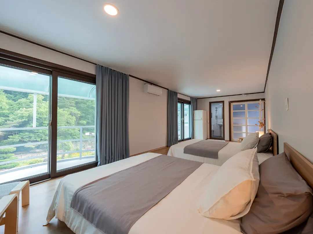 Jecheon Sanjoong Dayeon Pension - Gumi-si