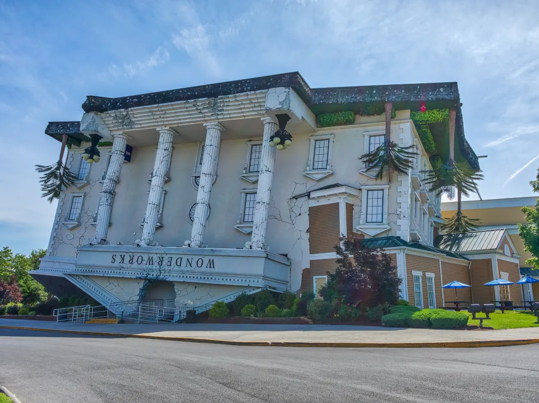 Stunning Valley Views And Cozy Fireplace - Serene Mountain Retreat - Townsend, TN