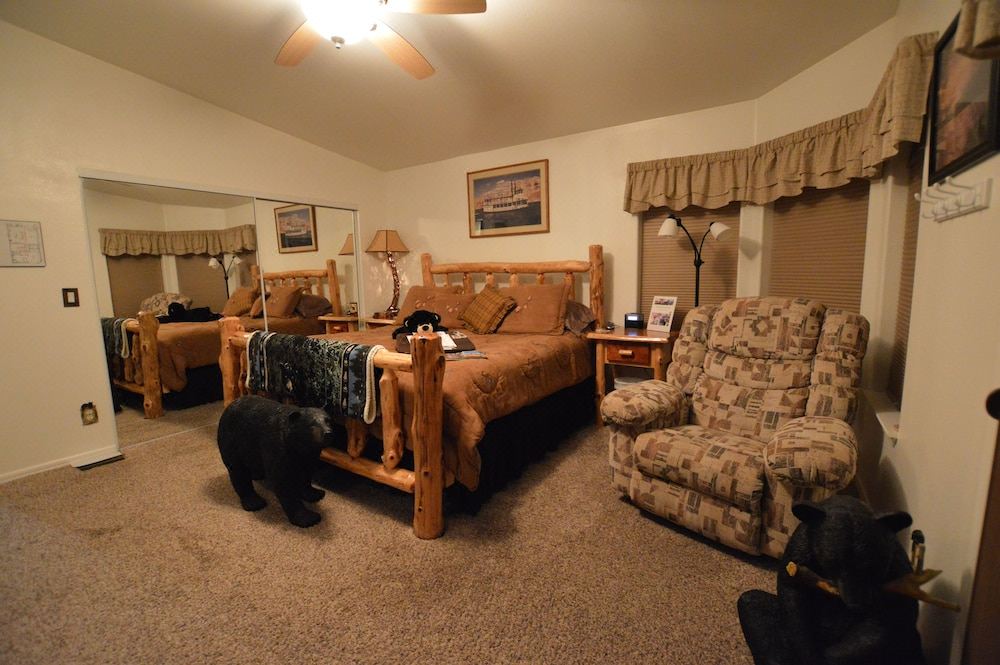 The Bear's Den B&b - Page, AZ
