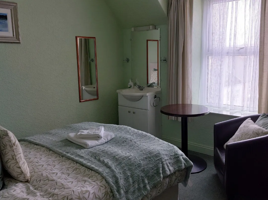 Southcliff Guest House - Tenby