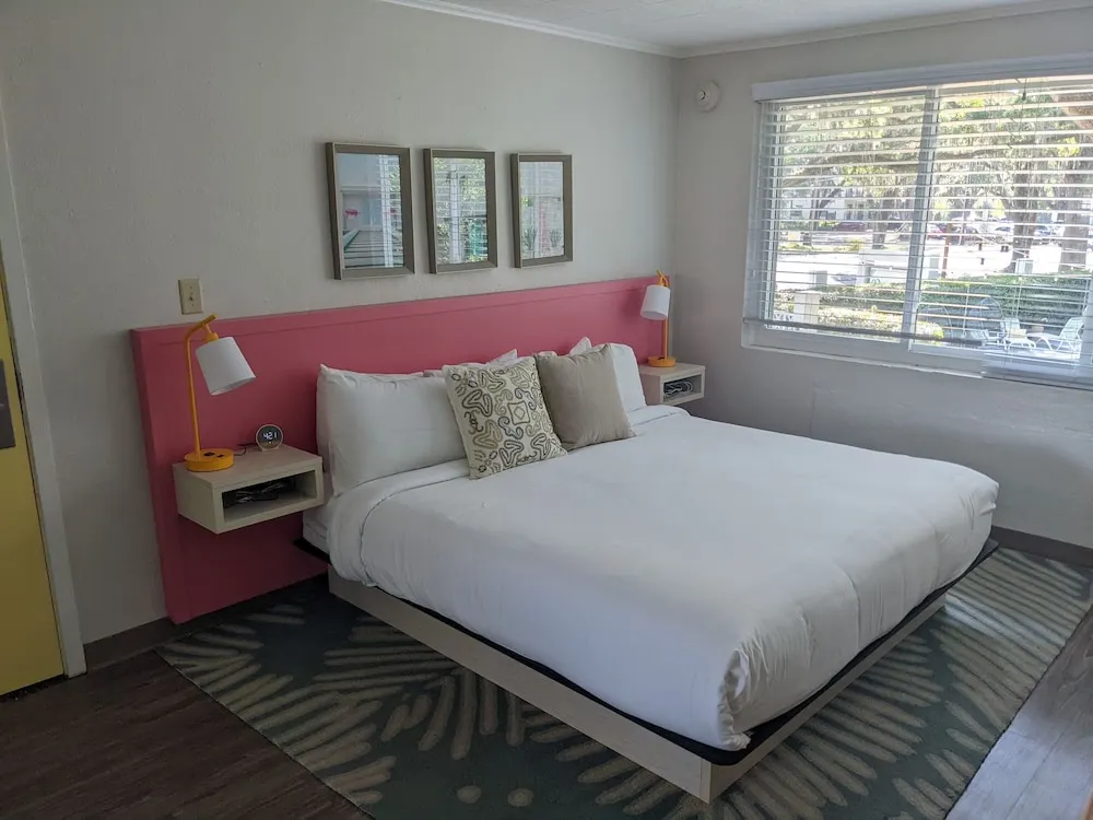 Queen's Court Inn - Sea Island, GA