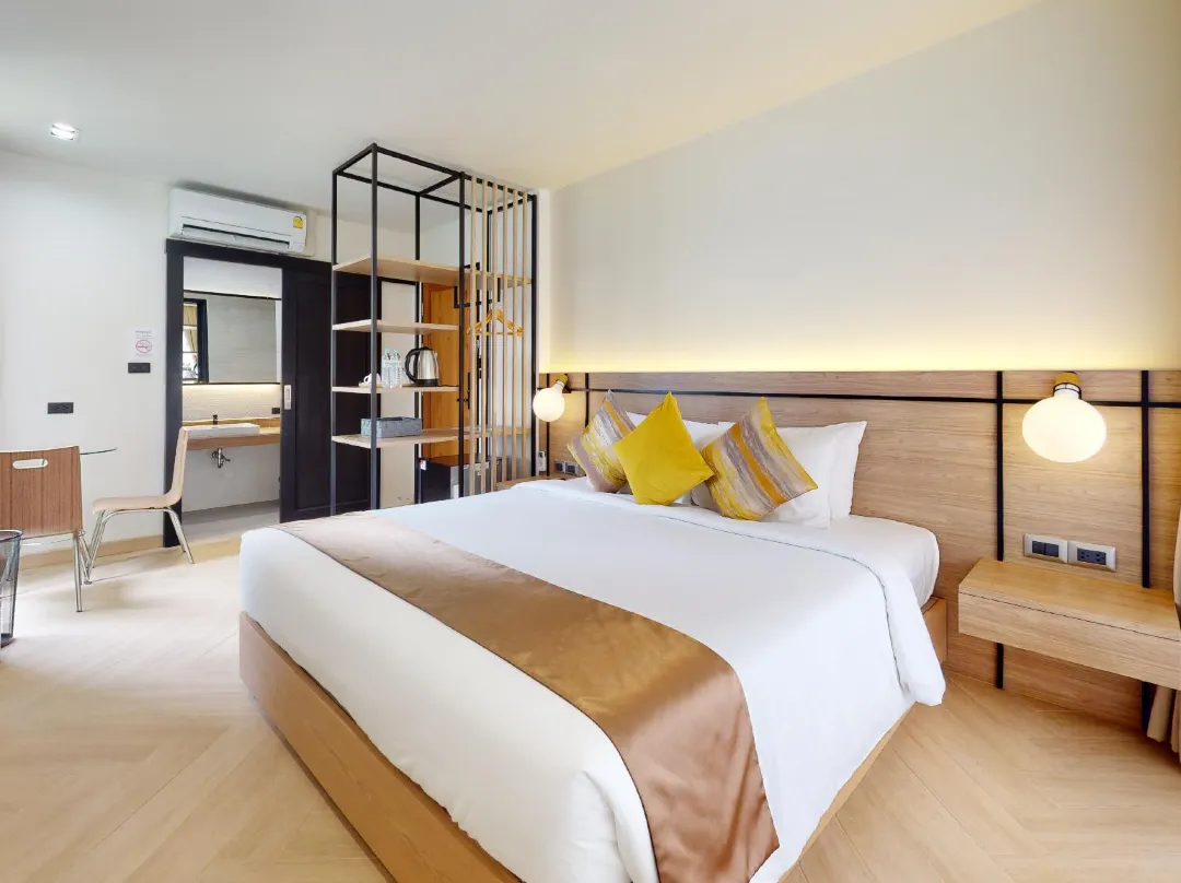 The Gold Living Life - Thung Song District