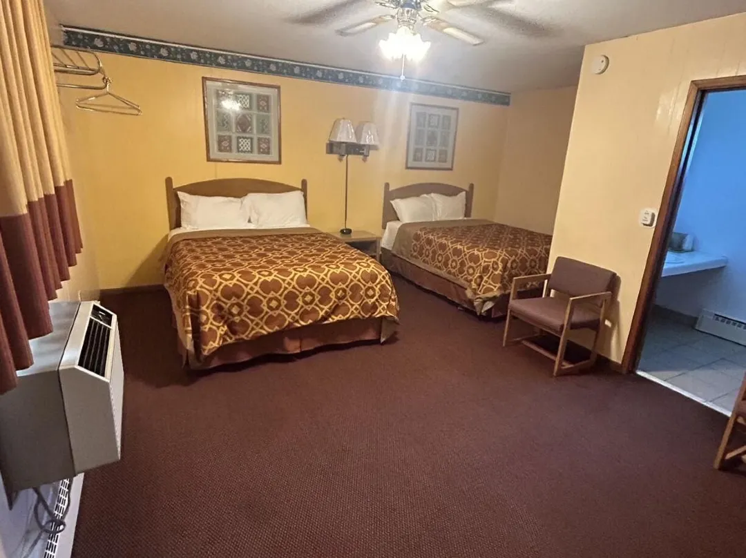 Royal Rest Motel - Iowa