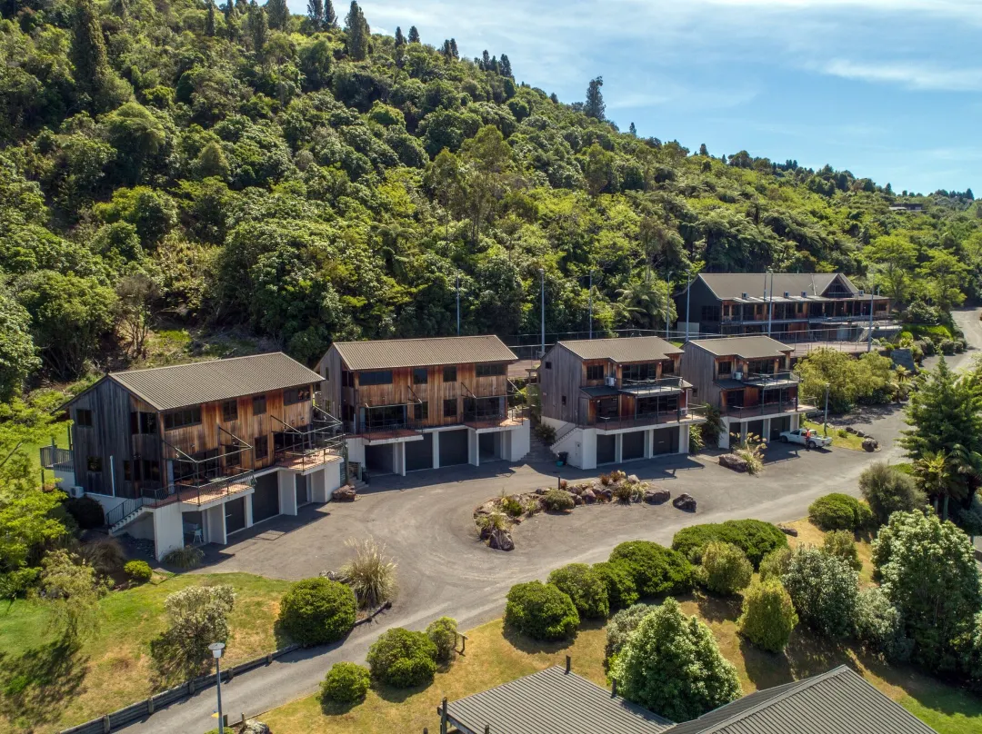 The Oreti Collection-by Vacations In Paradise - New Zealand