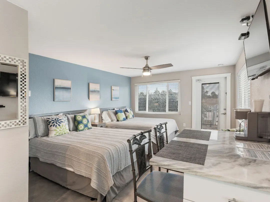 A Beach Retreat On Casey Key - 베니스