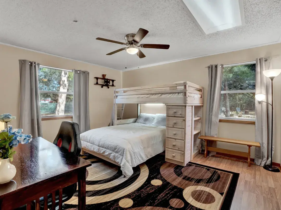 Bnb Hyperion | 4b2b Home W Firepit, Hot Tub & Pond - Mount Dora, FL