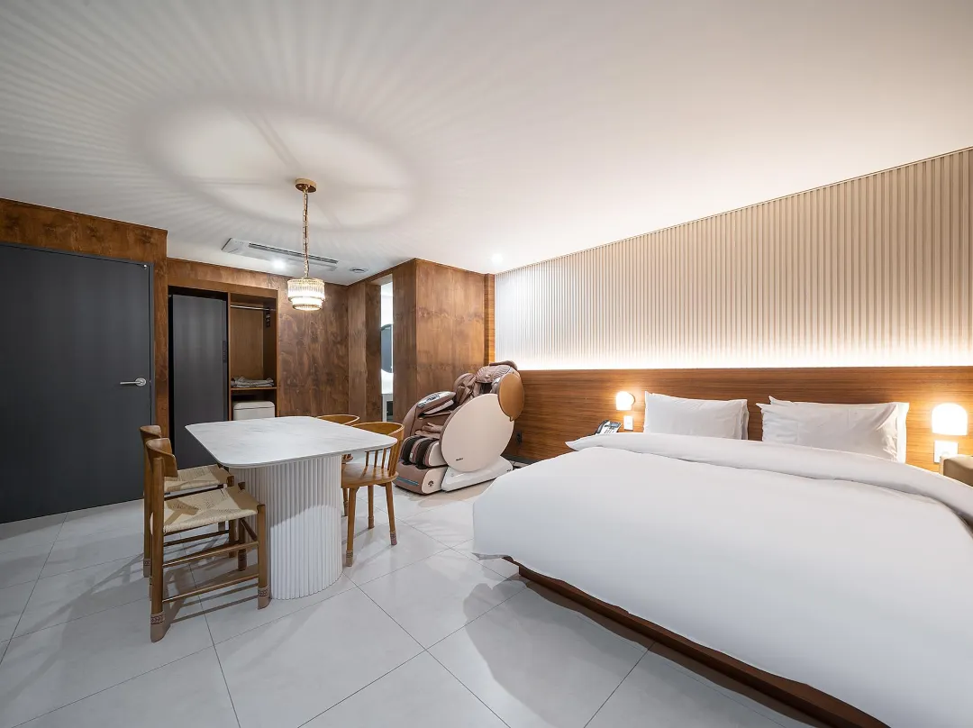 Hound Hotel Daegu Seongseo Branch - Daegu
