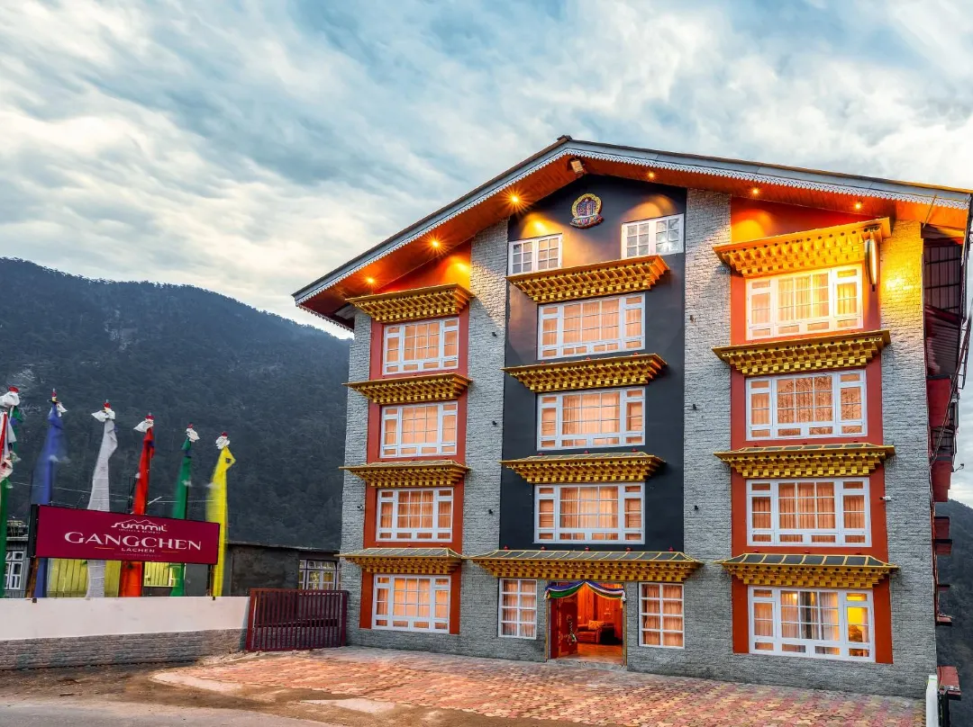 Summit Gangchen Hotel - Lachen