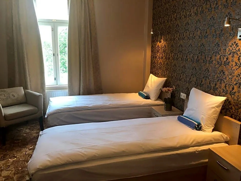 Villa Kadriorg Hostel - Tallinn