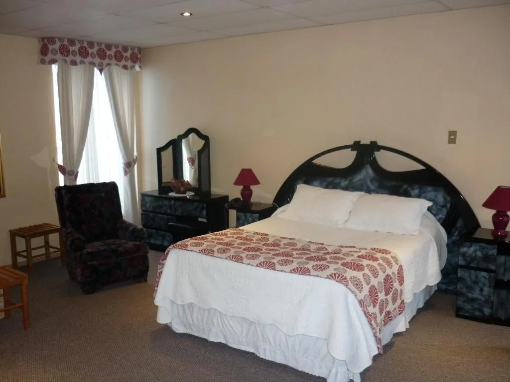 Hotel Esmeralda - Castro, Chile