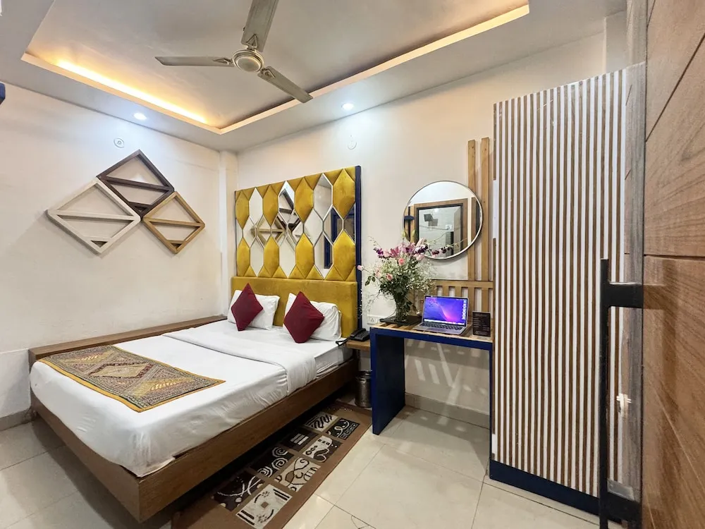 Staybook Hotel Jai Balaji New Delhi Railway Station - Delhi